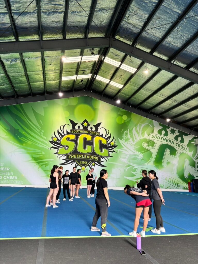 チアリーディングの大会ルール〜JCAとUSAの違いについて〜 – Cheer English